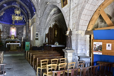 Le Vigean - Église Saint-Laurent (69 photos) Auvergne romane